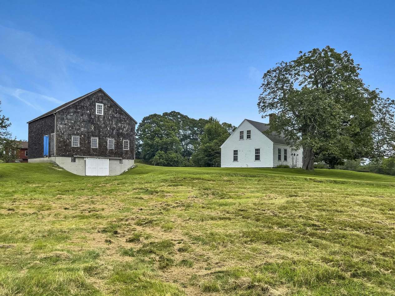 Cushing, ME - Old House Dreams