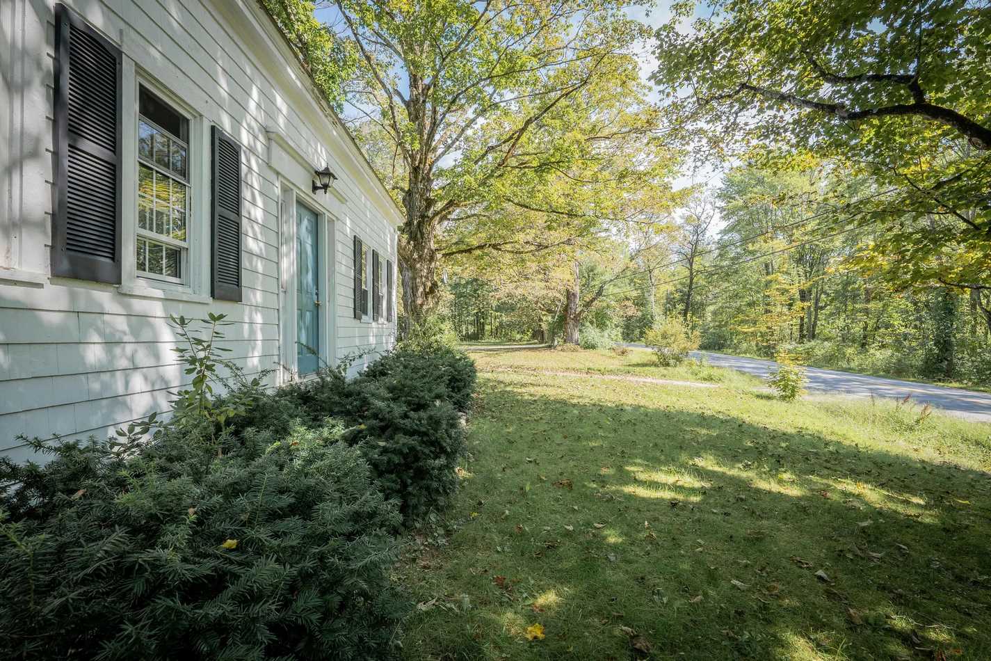 Buxton, ME - Old House Dreams