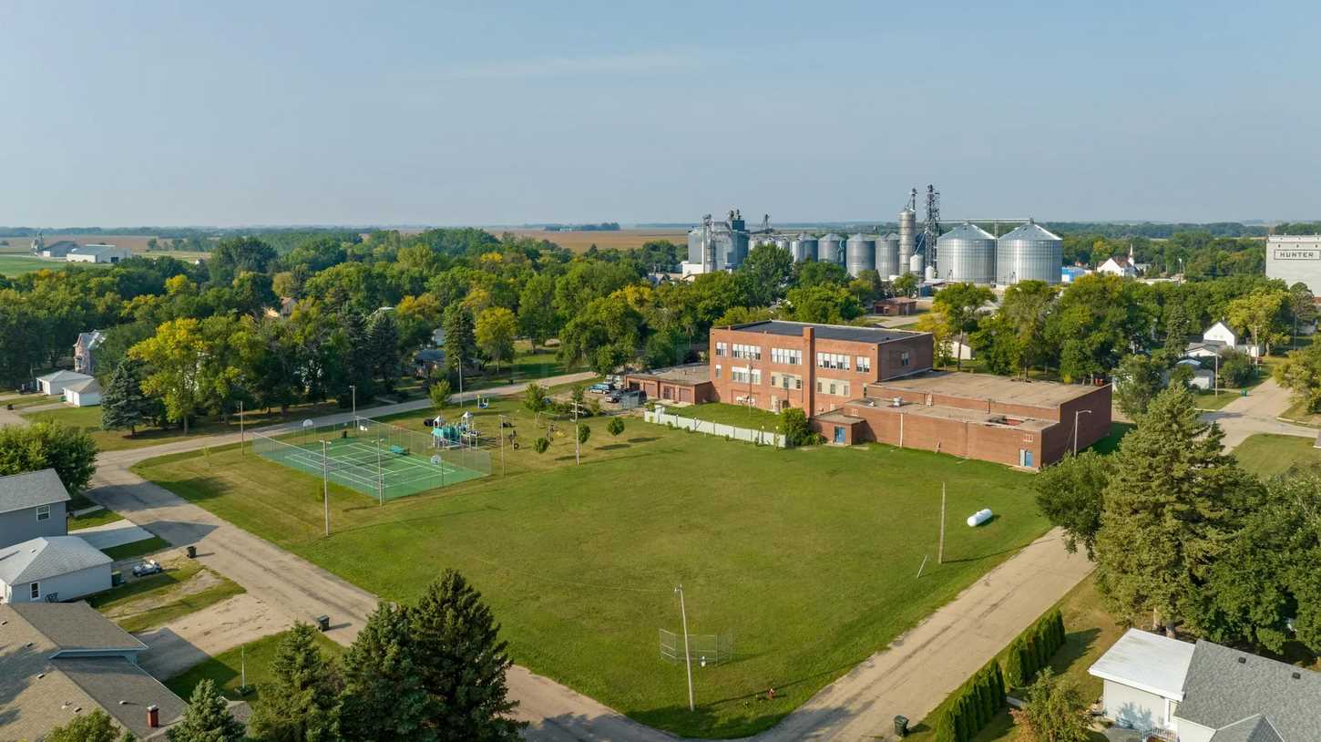 1903 School in Hunter, ND - Old House Dreams
