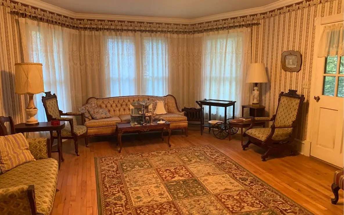 1889 Queen Anne in Murphy, NC - Old House Dreams
