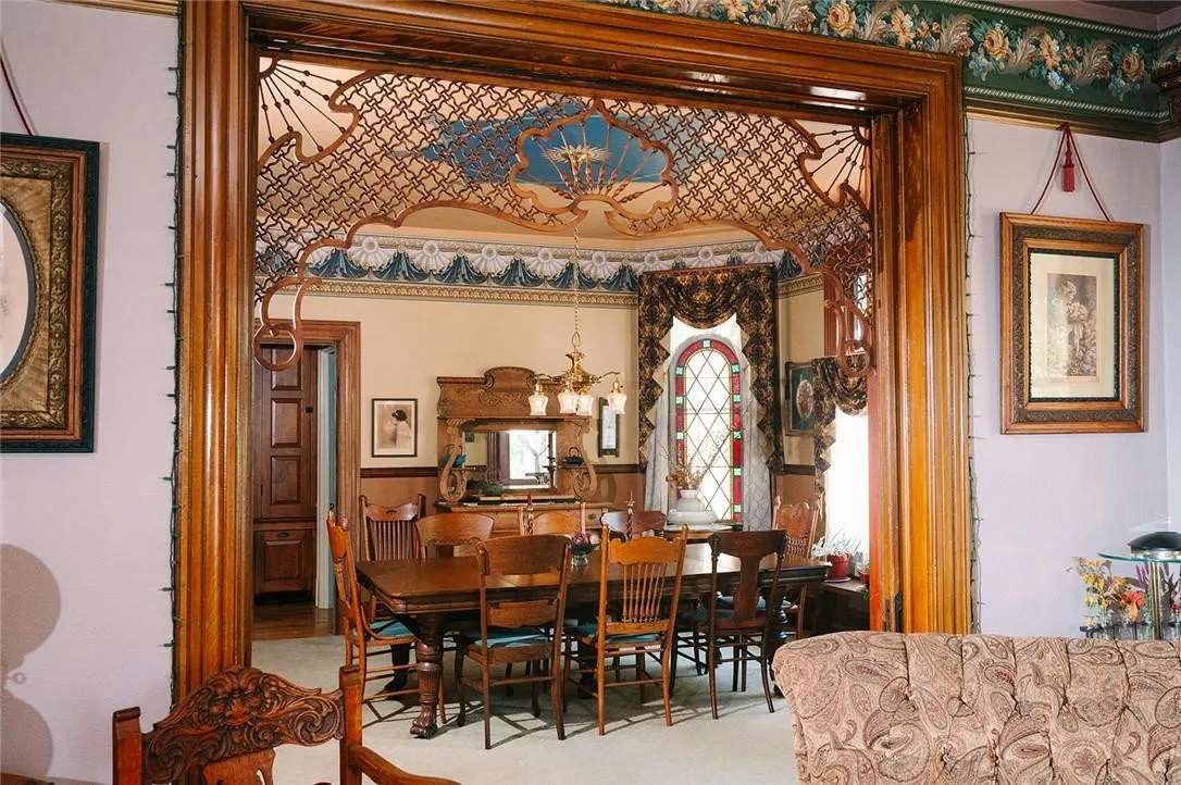 c. 1900 Queen Anne in Pittsburgh, PA - Old House Dreams