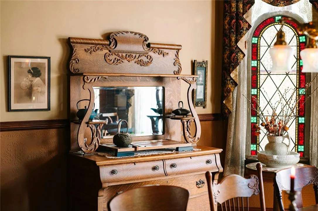 c. 1900 Queen Anne in Pittsburgh, PA - Old House Dreams