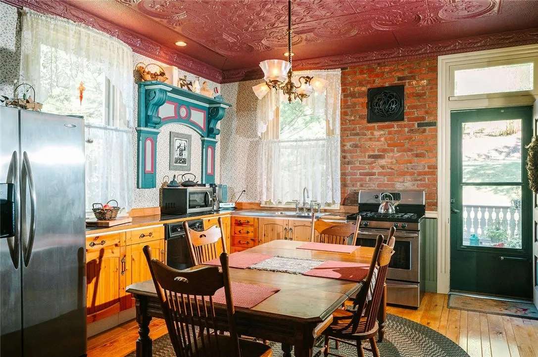 c. 1900 Queen Anne in Pittsburgh, PA - Old House Dreams
