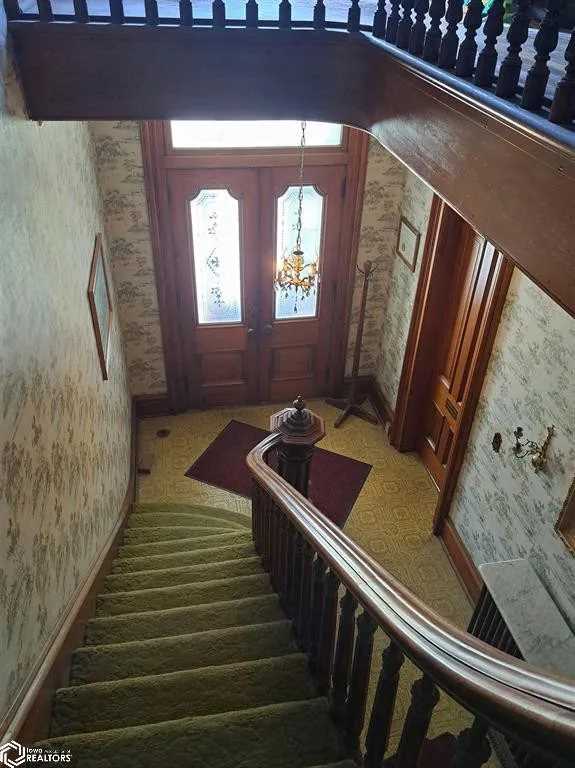 c. 1880 in Albia, IA - Old House Dreams
