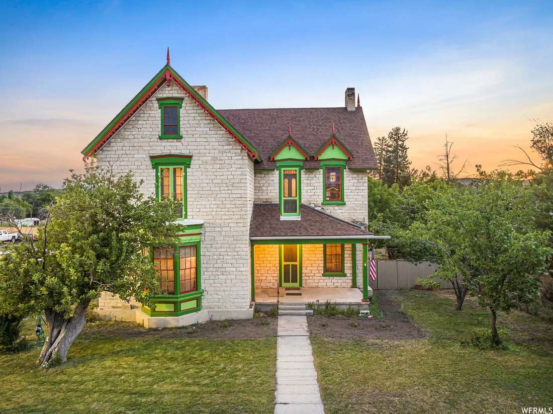 c. 1875 Gothic Revival in Ephraim, UT - Old House Dreams