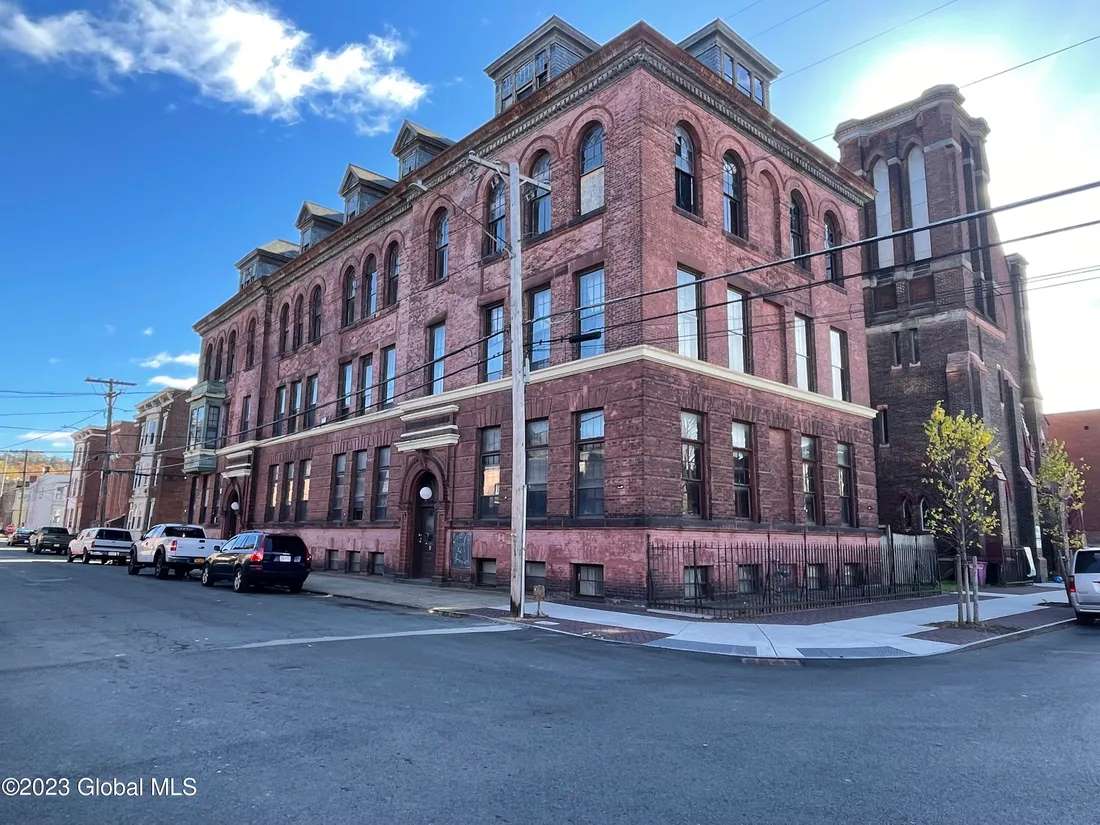 c. 1890 School in Troy, NY - Old House Dreams