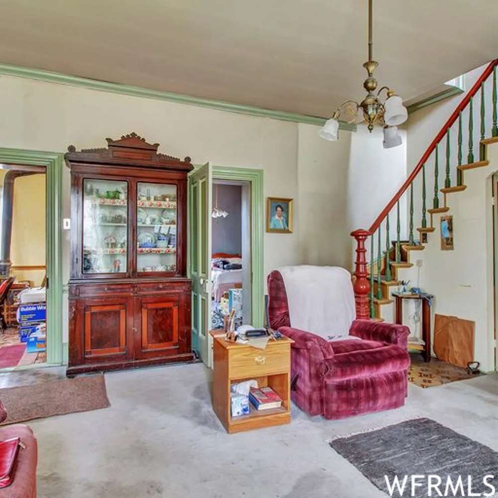 c. 1875 Gothic Revival in Ephraim, UT - Old House Dreams