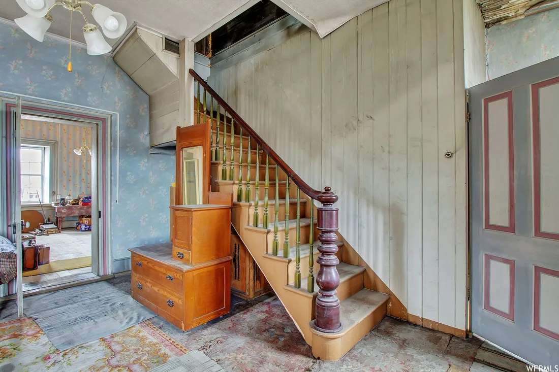 c. 1875 Gothic Revival in Ephraim, UT - Old House Dreams