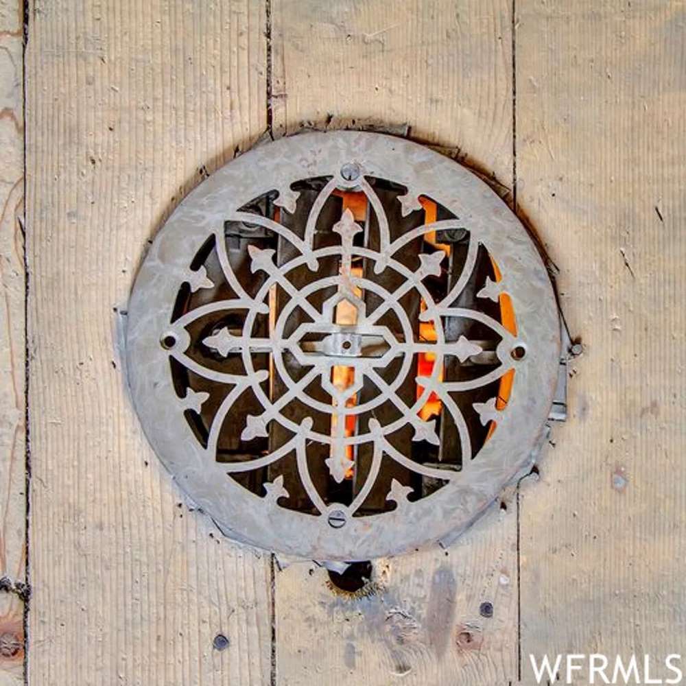 c. 1875 Gothic Revival in Ephraim, UT - Old House Dreams