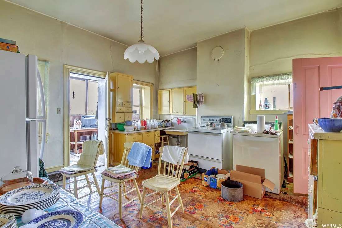 c. 1875 Gothic Revival in Ephraim, UT - Old House Dreams