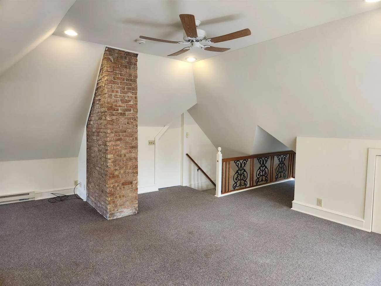 Darien, WI - Old House Dreams