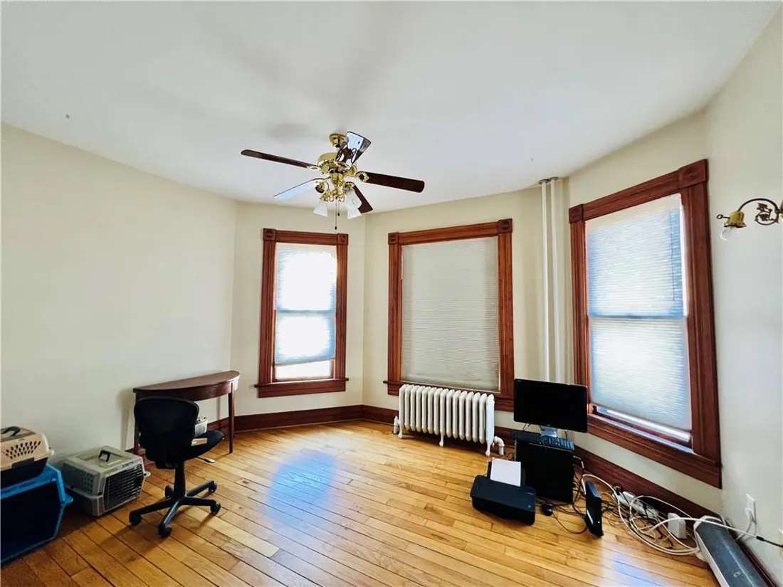 1902 in Saint Joseph, MO - Old House Dreams