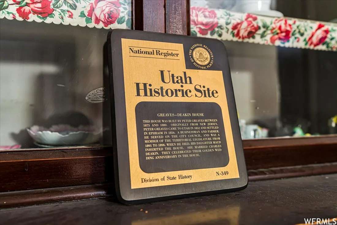 c. 1875 Gothic Revival in Ephraim, UT - Old House Dreams