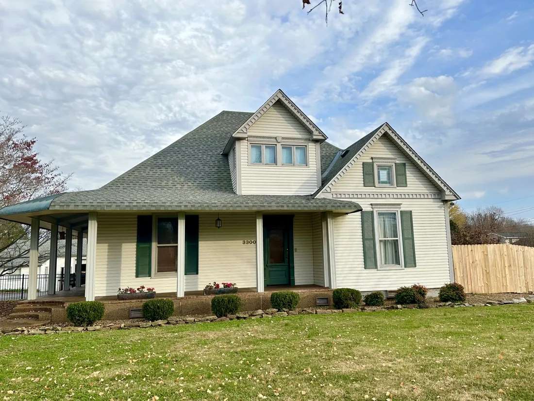 1897 in Hopkinsville, KY - Old House Dreams