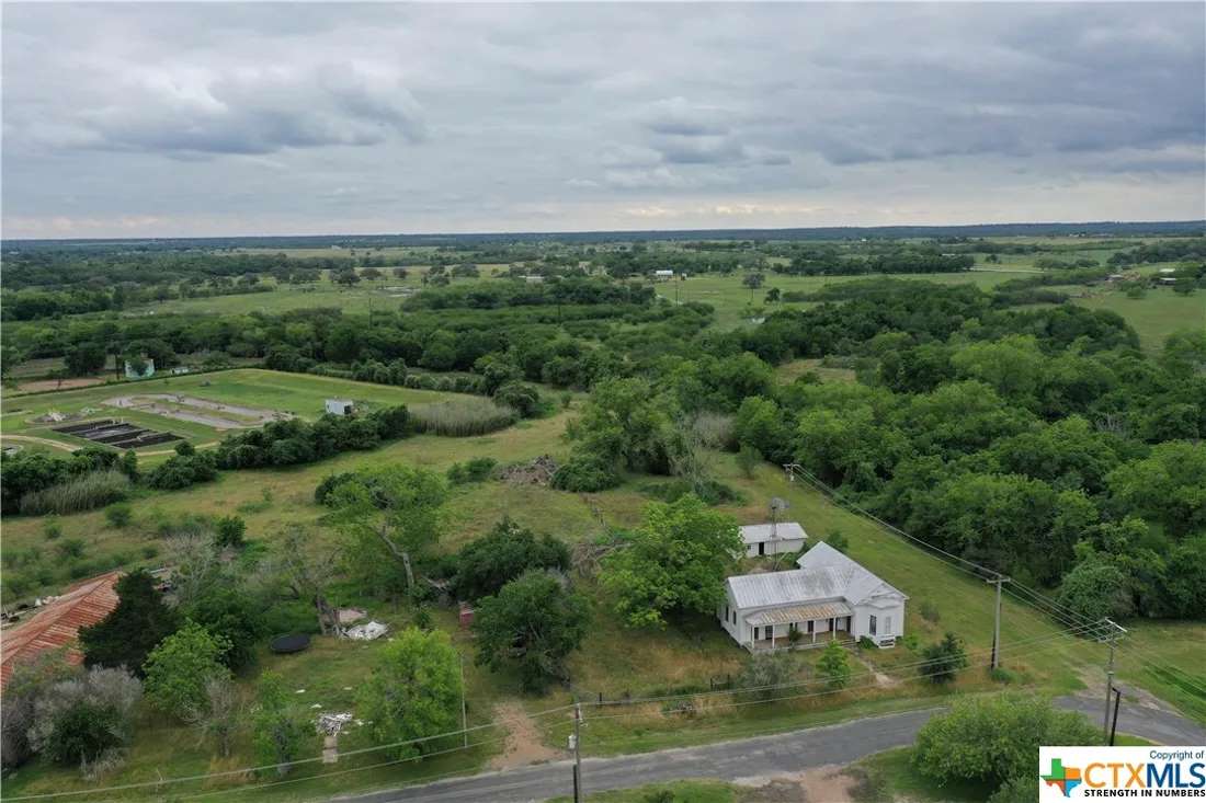 c. 1900 in Yorktown, TX - Old House Dreams