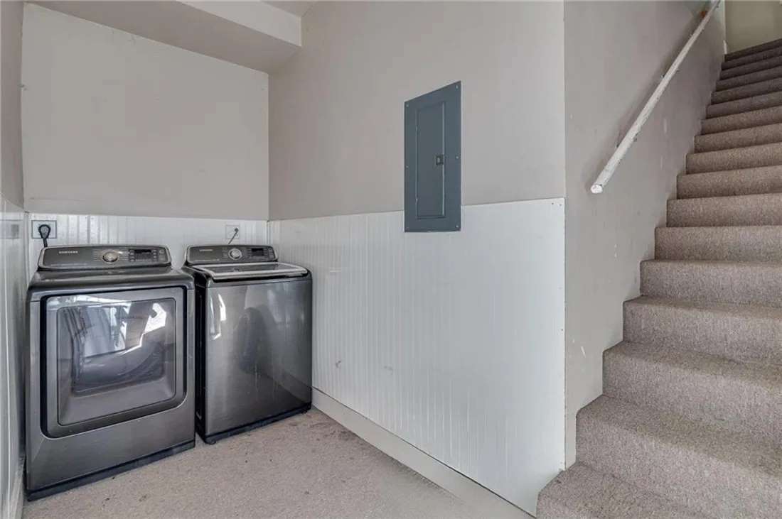 1903 in Saint Joseph, MO - Old House Dreams