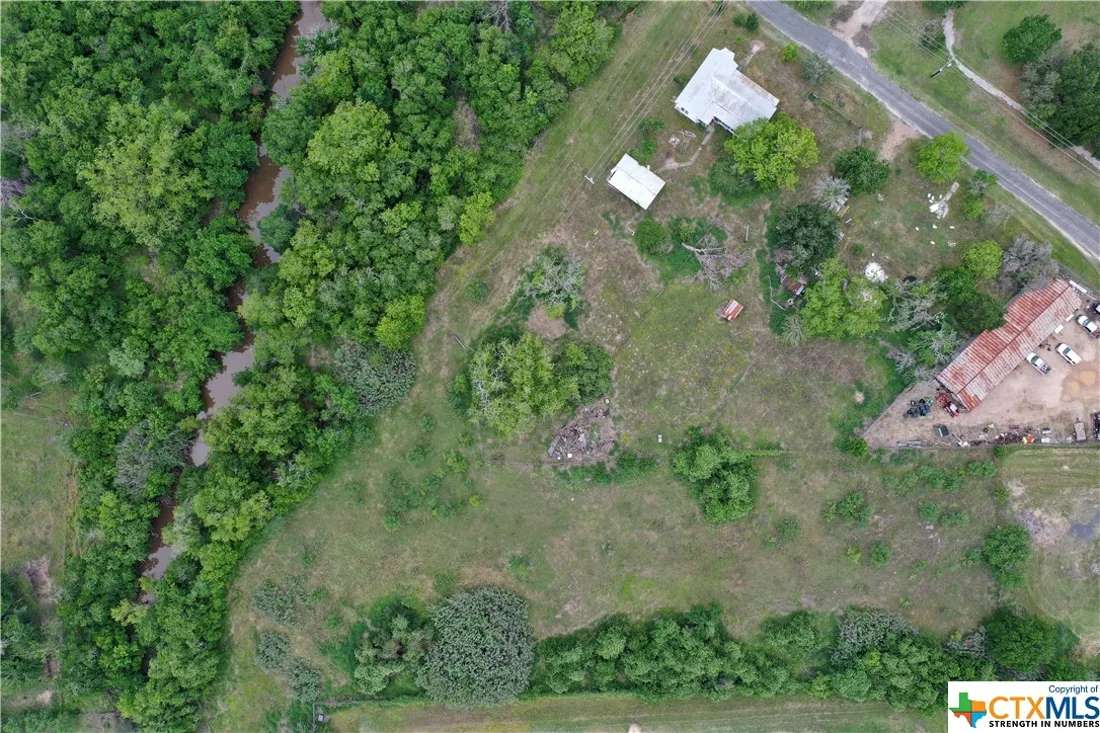 c. 1900 in Yorktown, TX - Old House Dreams