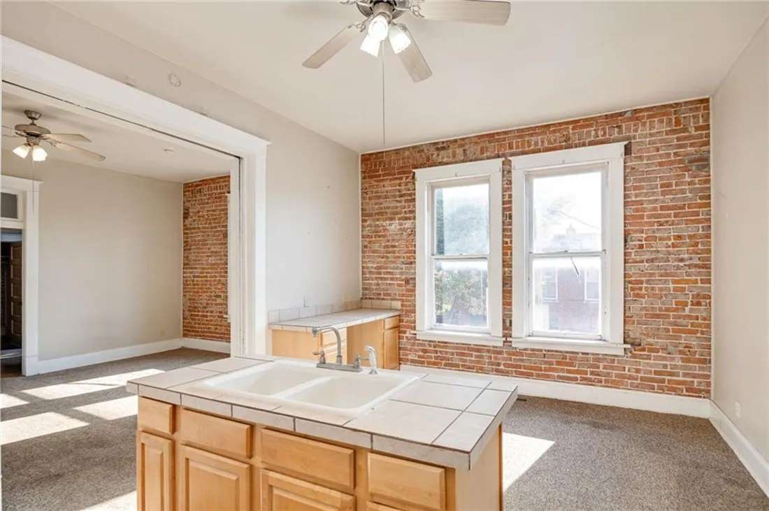 1903 in Saint Joseph, MO - Old House Dreams