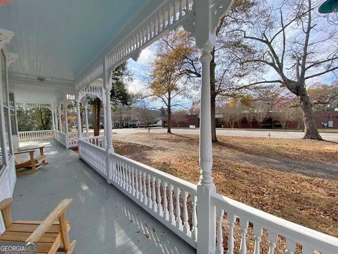 1892 Queen Anne in Hartwell, GA - Old House Dreams