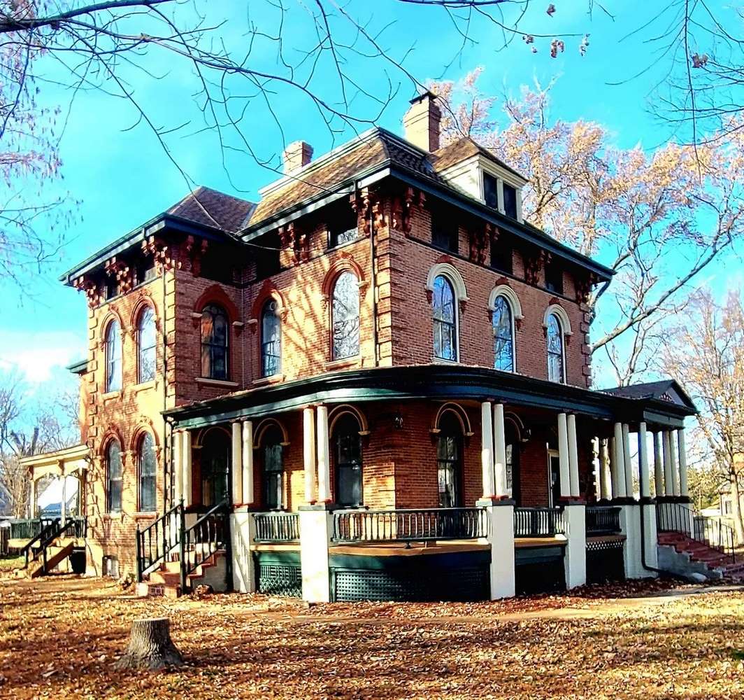 c. 1870 Italianate in Springfield, IL - Old House Dreams