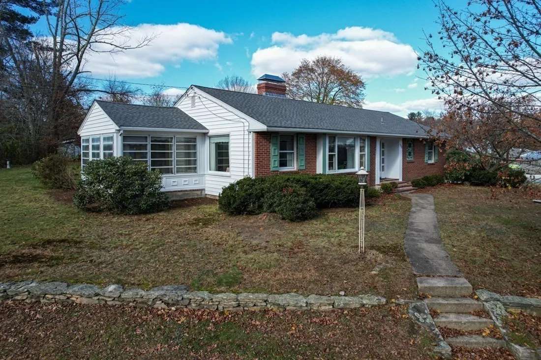 1957 Ranch in Holliston, MA - Old House Dreams