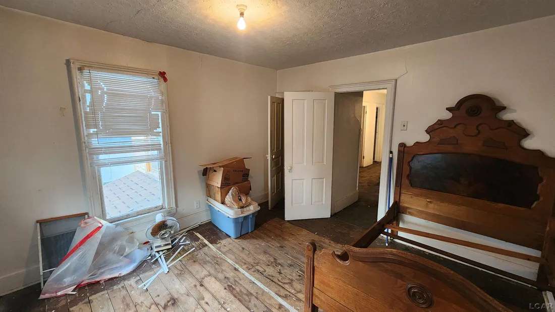 c. 1840/1890 in Clinton, MI - Old House Dreams