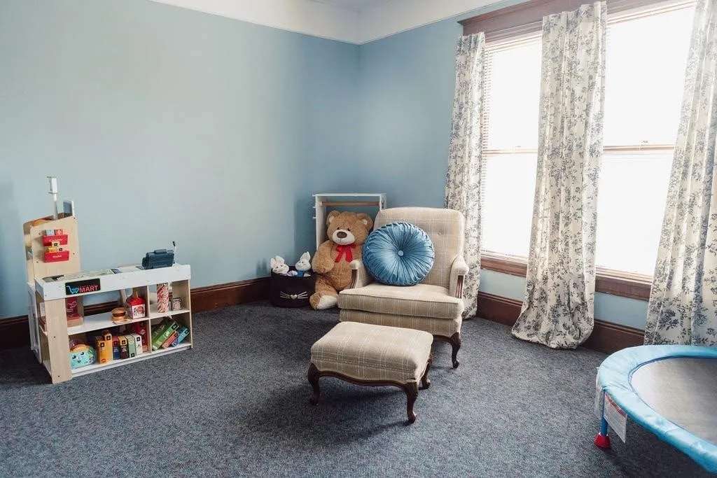 c. 1902 Queen Anne in Assumption, IL (George F. Barber) - Old House Dreams