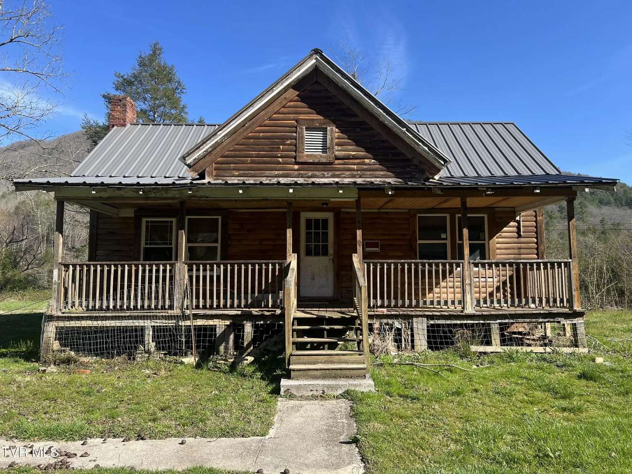 1912 in Butler, TN - Old House Dreams