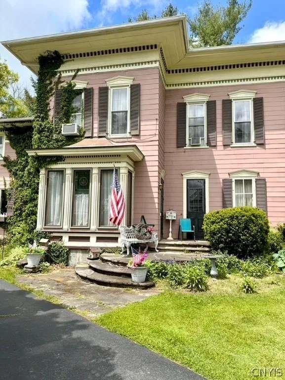 1853 Italianate in Amity, NY - Old House Dreams