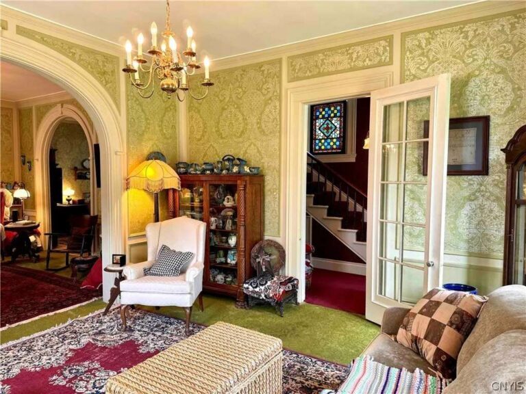 1853 Italianate in Amity, NY - Old House Dreams