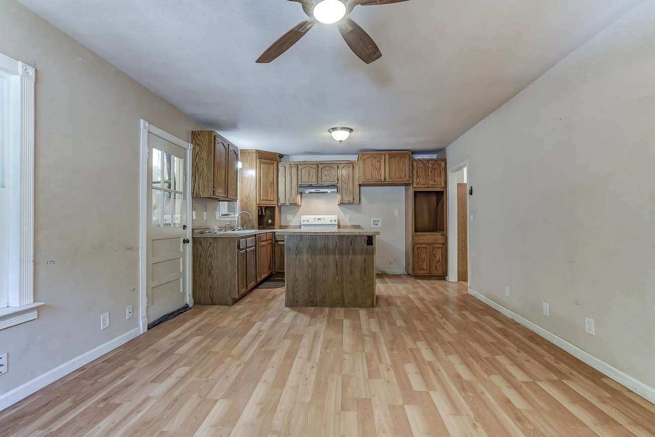 Red Bluff, CA - Old House Dreams