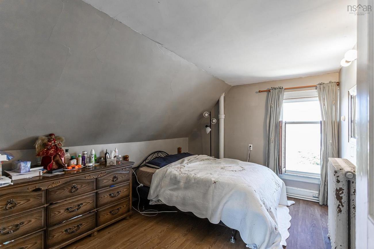 1906 in Middleton, Nova Scotia - Old House Dreams