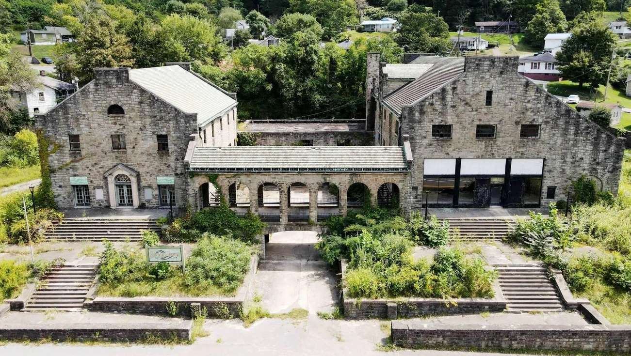 Old general stores for sale. - Old House Dreams