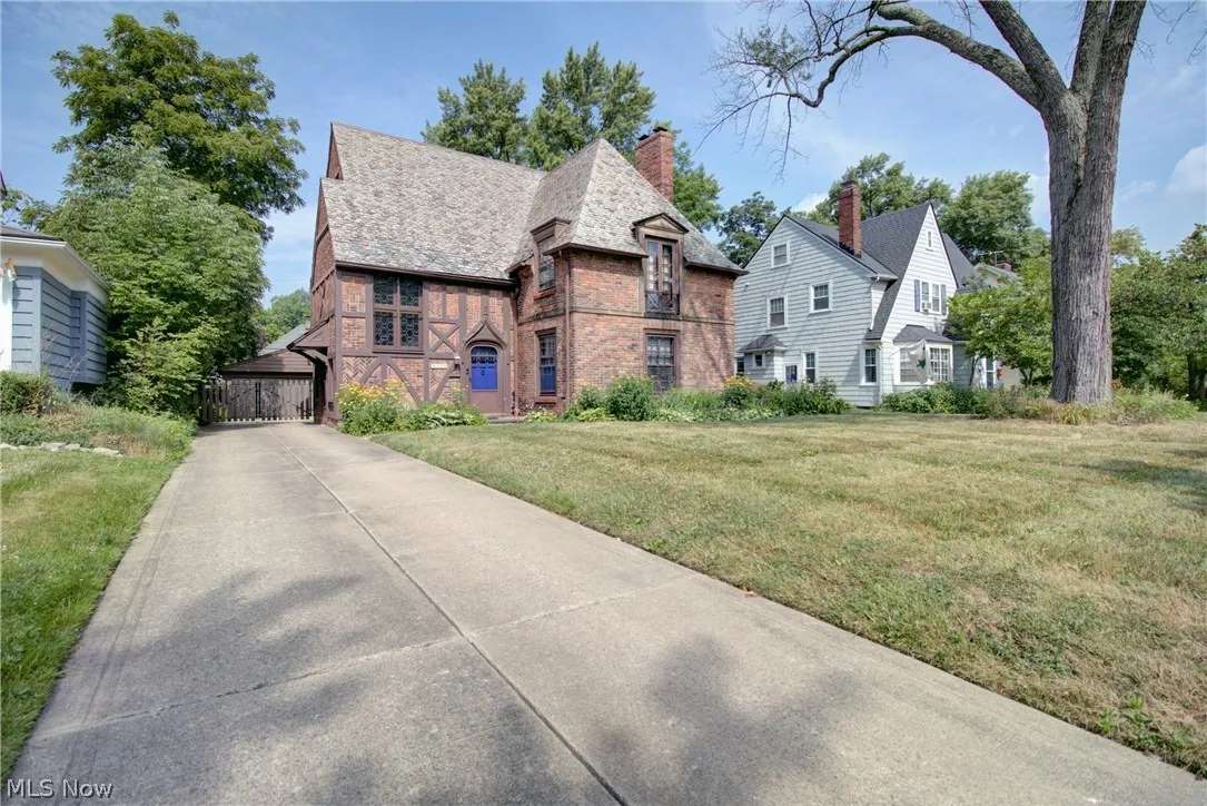 1927 in Shaker Heights, OH - Old House Dreams