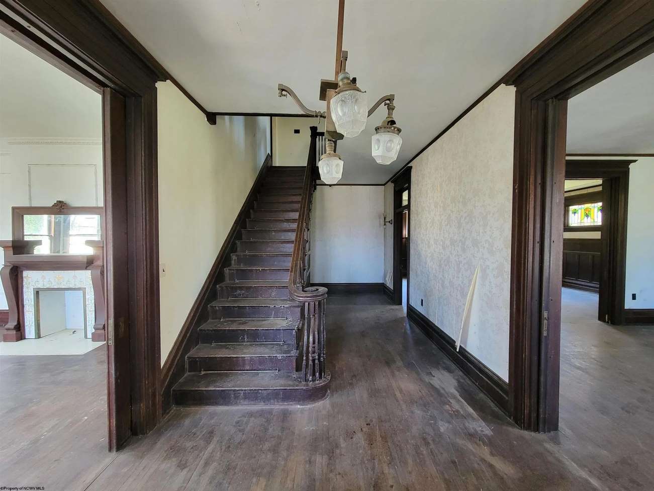 c. 1900 Colonial Revival in Clarksburg, WV - Old House Dreams