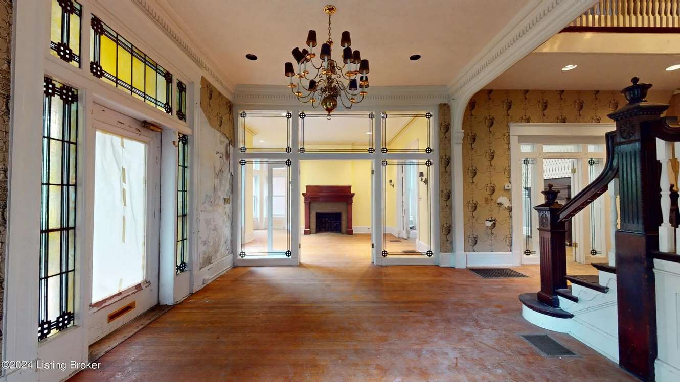 c. 1880 in Louisville, KY - Old House Dreams
