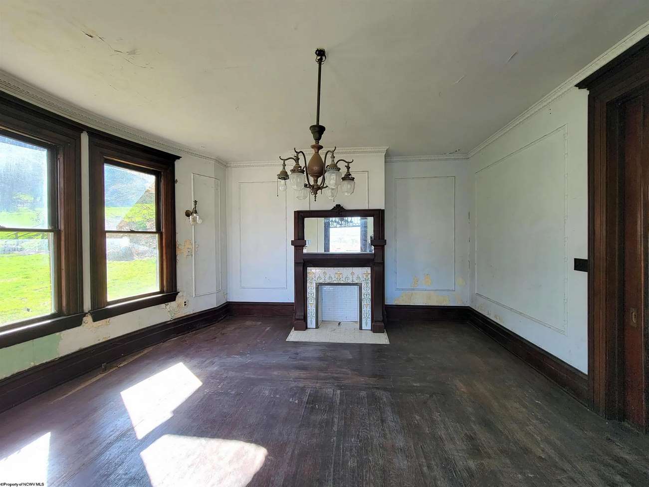 c. 1900 Colonial Revival in Clarksburg, WV - Old House Dreams