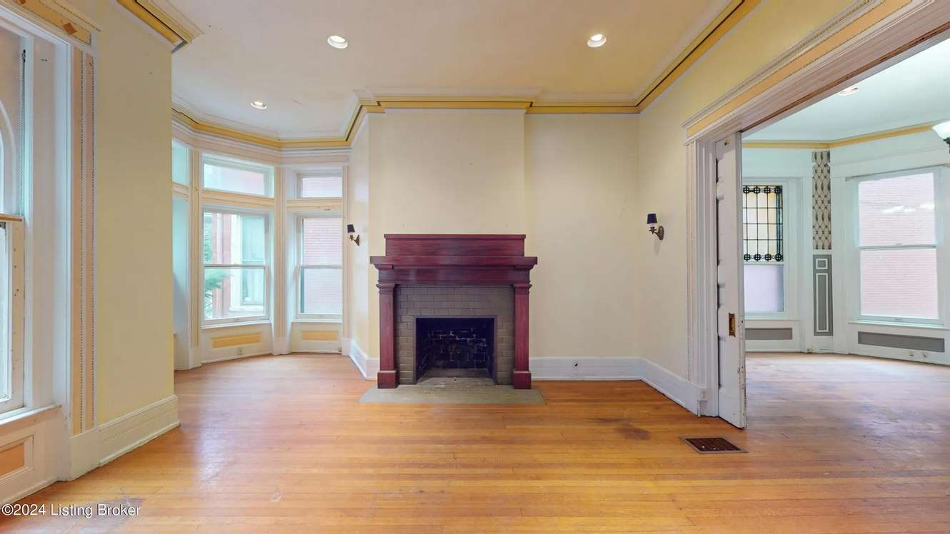 c. 1880 in Louisville, KY - Old House Dreams