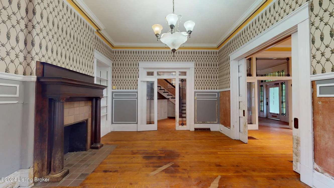 c. 1880 in Louisville, KY - Old House Dreams