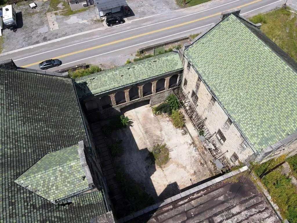 c. 1923 “Itmann Company Store” in Itmann, WV - Old House Dreams