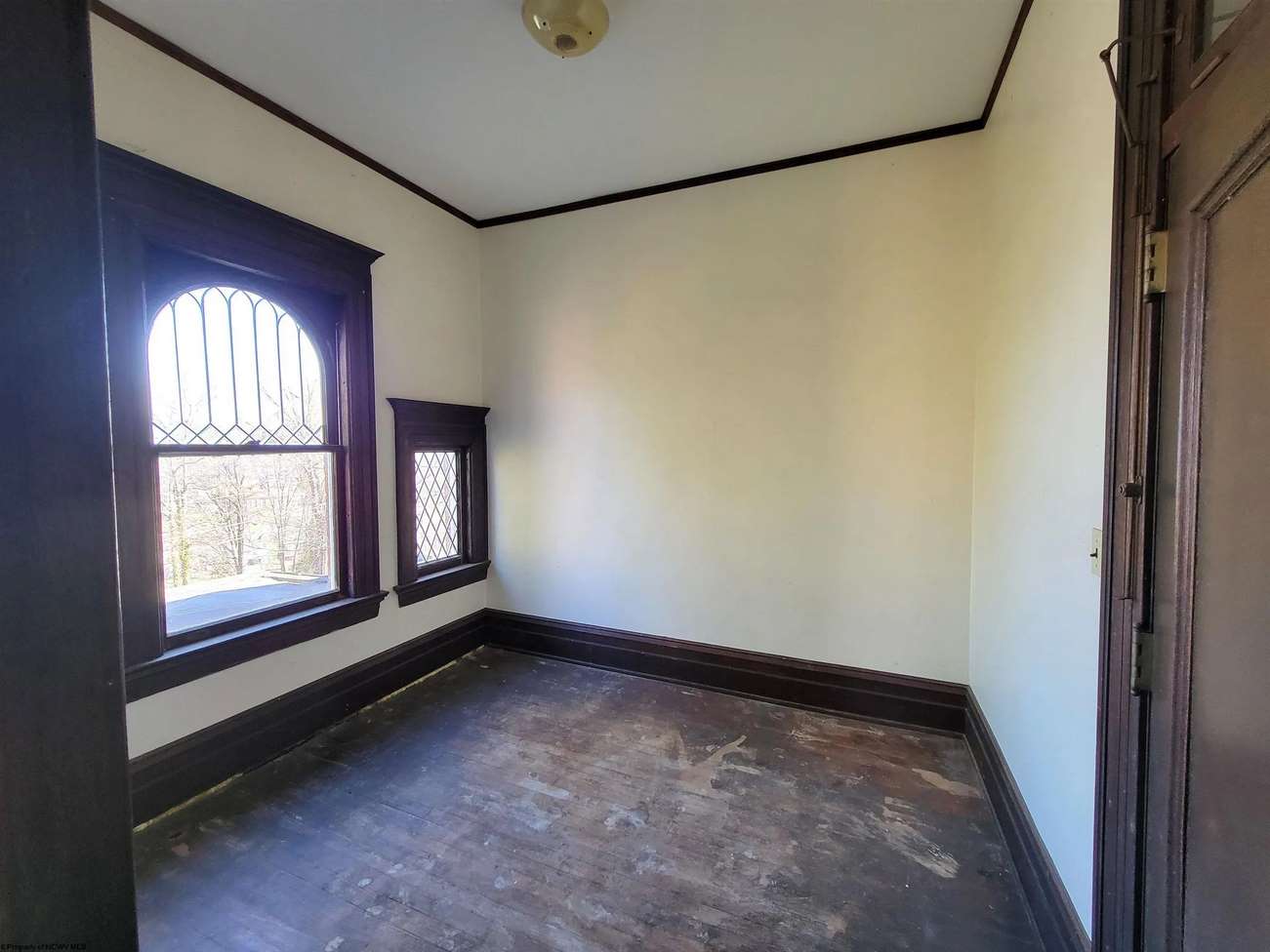c. 1900 Colonial Revival in Clarksburg, WV - Old House Dreams
