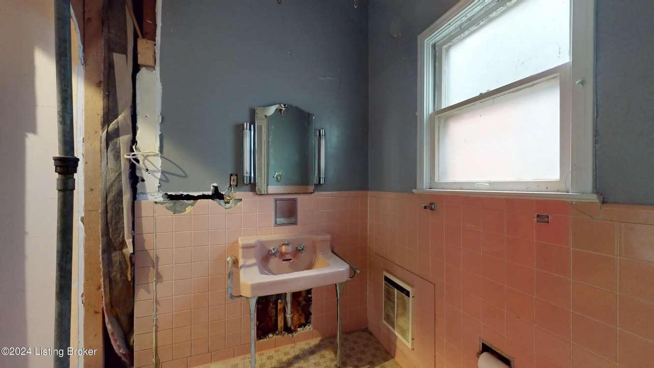c. 1880 in Louisville, KY - Old House Dreams