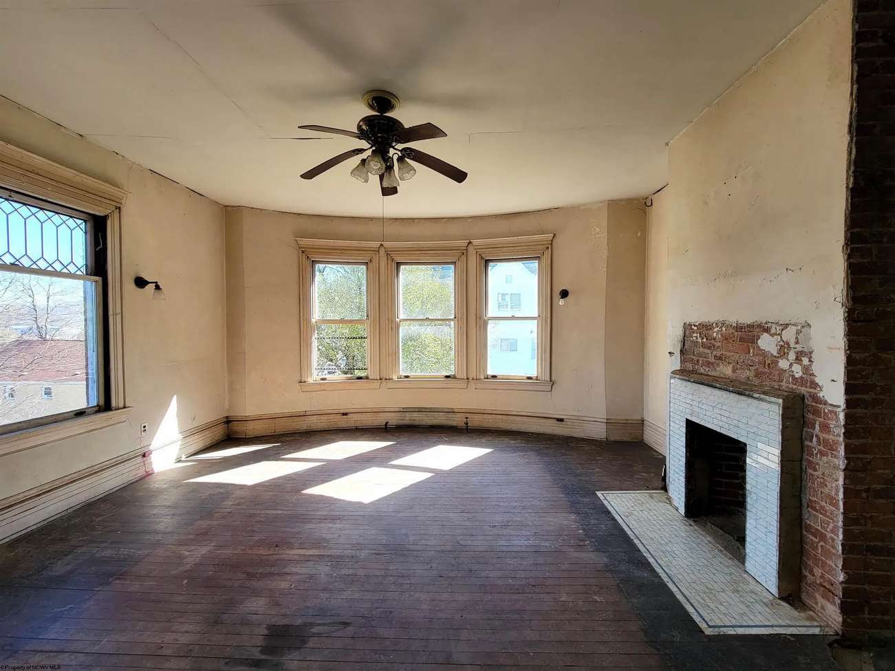 c. 1900 Colonial Revival in Clarksburg, WV - Old House Dreams