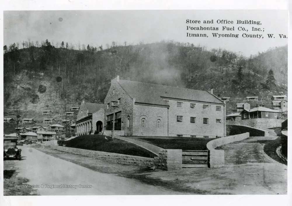 c. 1923 “Itmann Company Store” in Itmann, WV - Old House Dreams