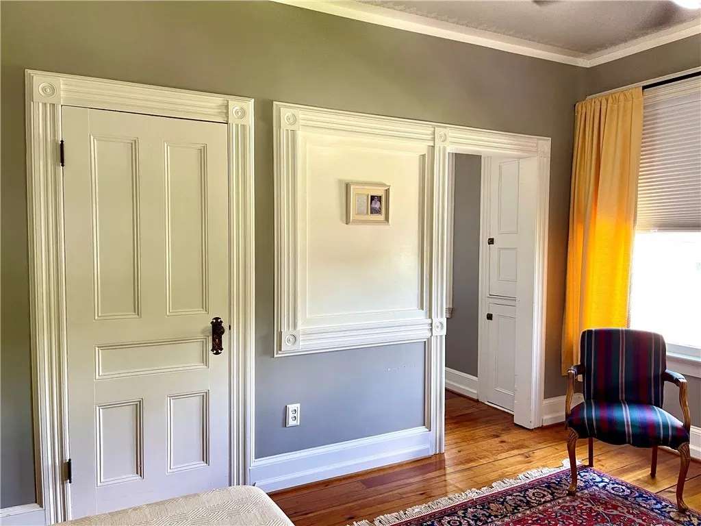 1894 Queen Anne in Bainbridge, NY - Old House Dreams