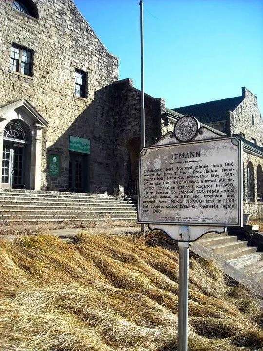 c. 1923 “Itmann Company Store” in Itmann, WV - Old House Dreams