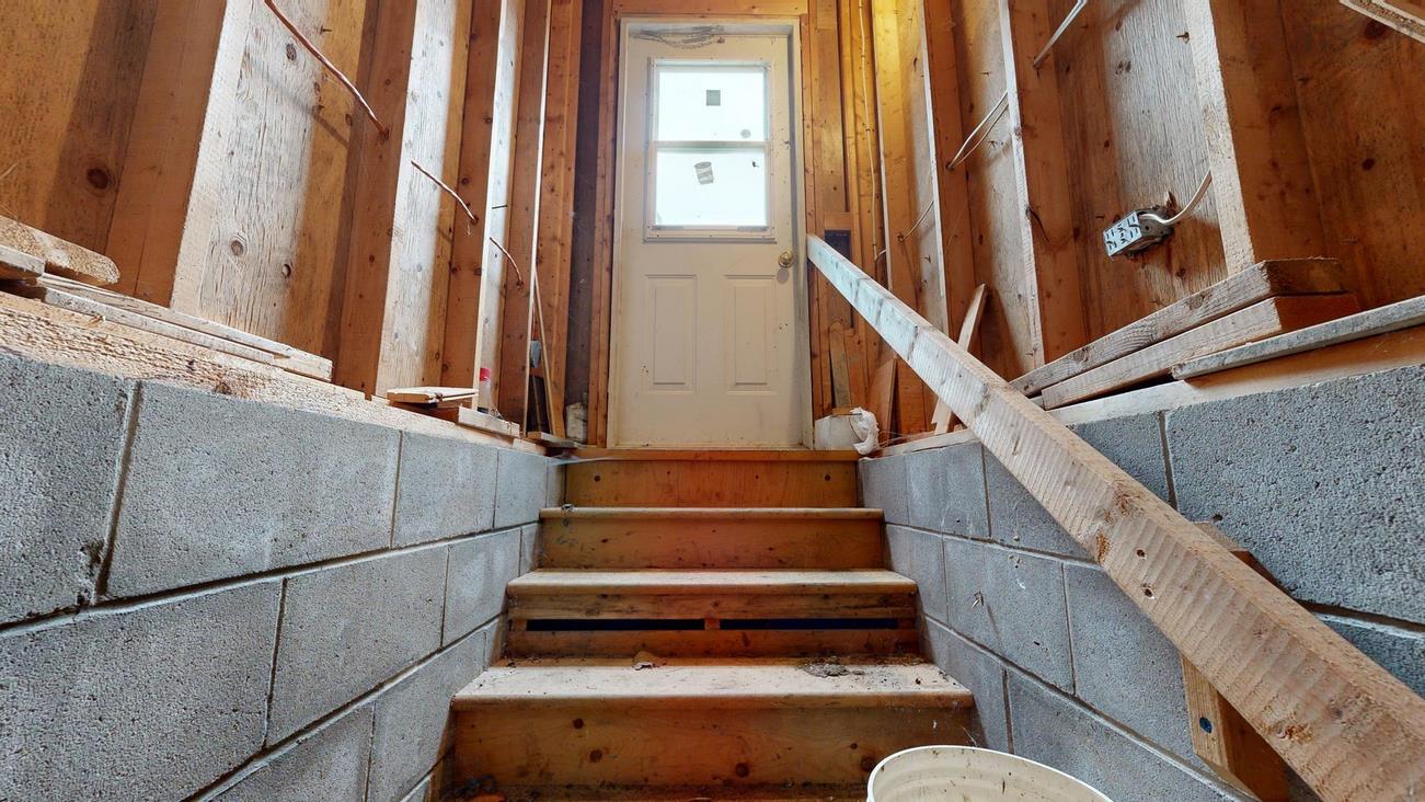 1923 in Middleton, Nova Scotia - Old House Dreams
