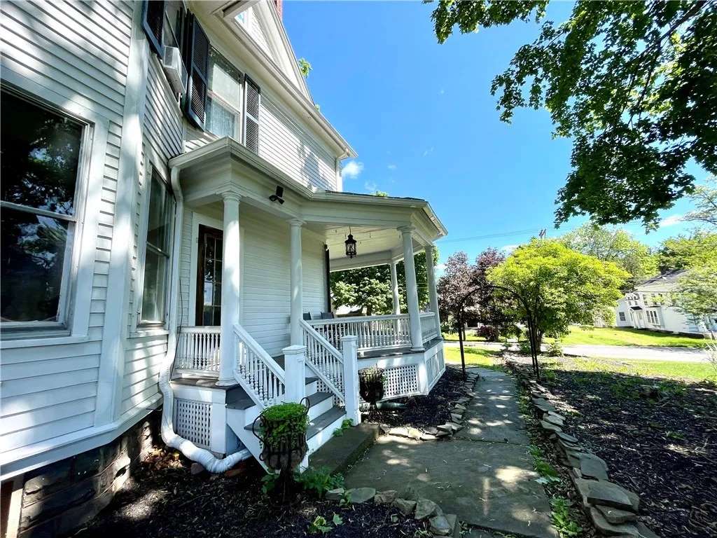 1894 Queen Anne in Bainbridge, NY - Old House Dreams