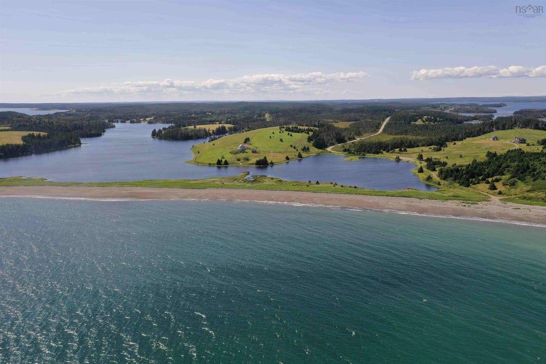 c. 1820 in Cap La Ronde, Nova Scotia - Old House Dreams