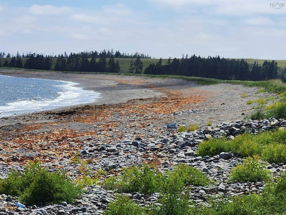 c. 1820 in Cap La Ronde, Nova Scotia - Old House Dreams